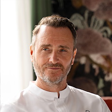 Row on 45 | Bespoke Fine Dining Restaurant In Dubai | The Team